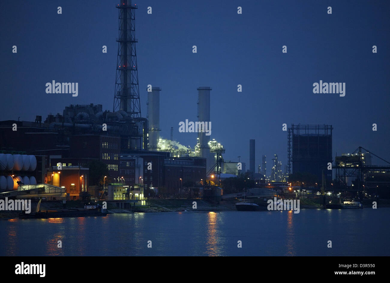 Ludwigshafen, Germany, BASF The Chemical Company on the Rhine Stock ...