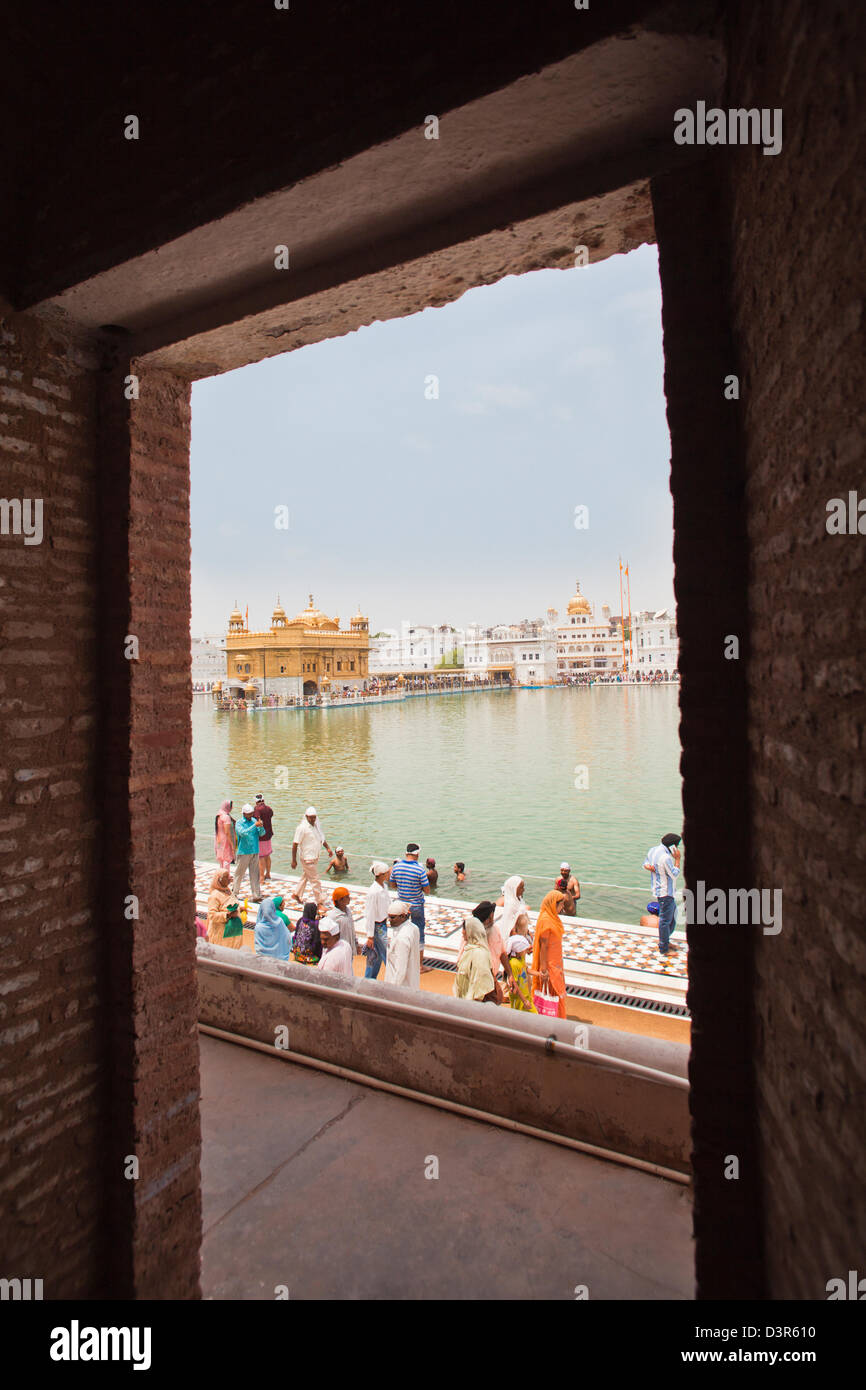 Amritsar golden temple gate hi-res stock photography and images - Alamy