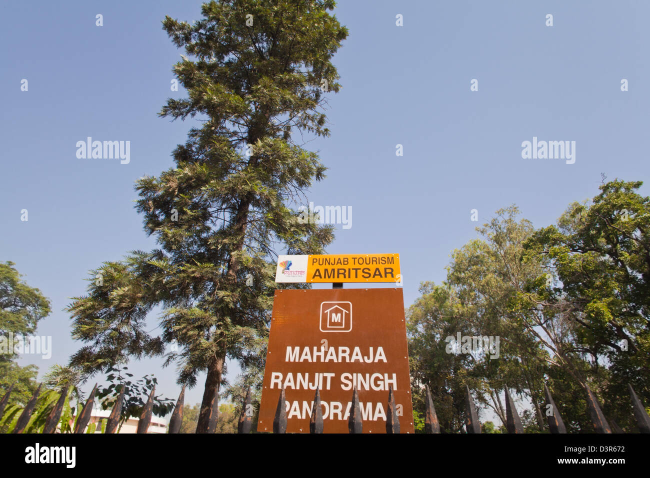 Sign board of a garden, Maharaja Ranjit Singh Panorama, Lawrence Road ...