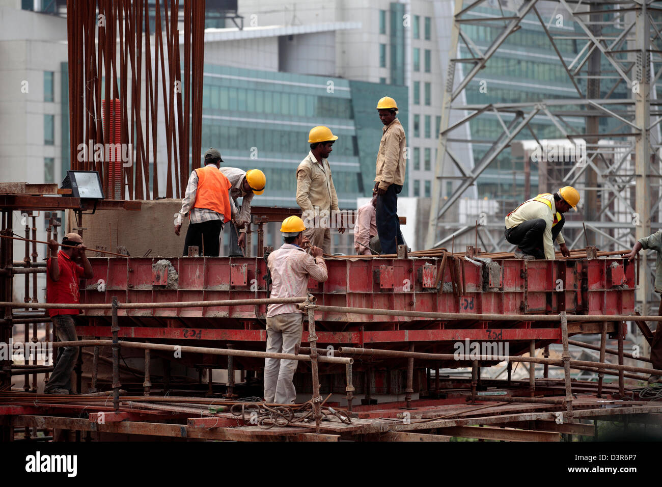 Poor construction hi-res stock photography and images - Alamy
