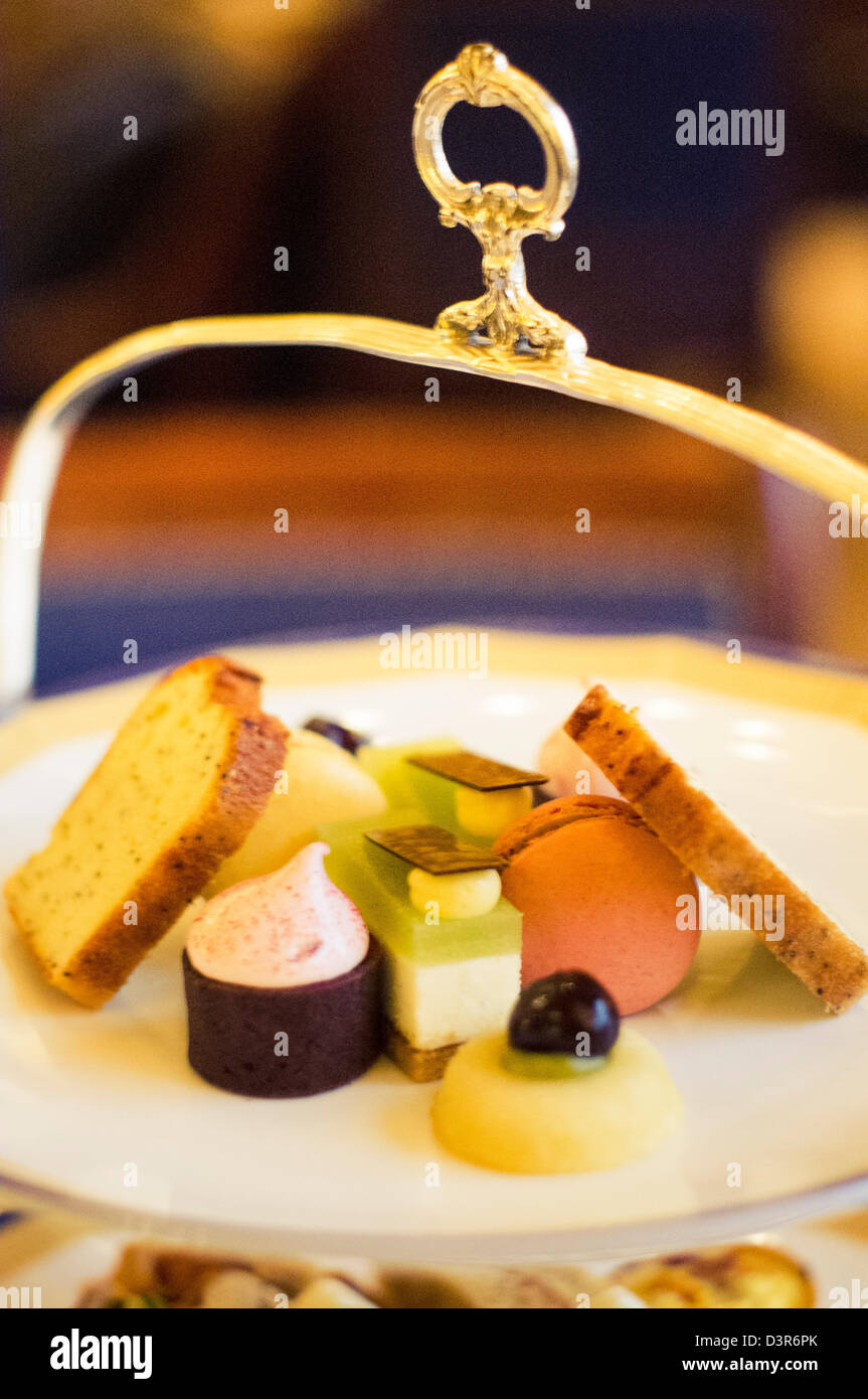 Afternoon Tea time in Peninsula Hotel, Hong Kong Stock Photo - Alamy