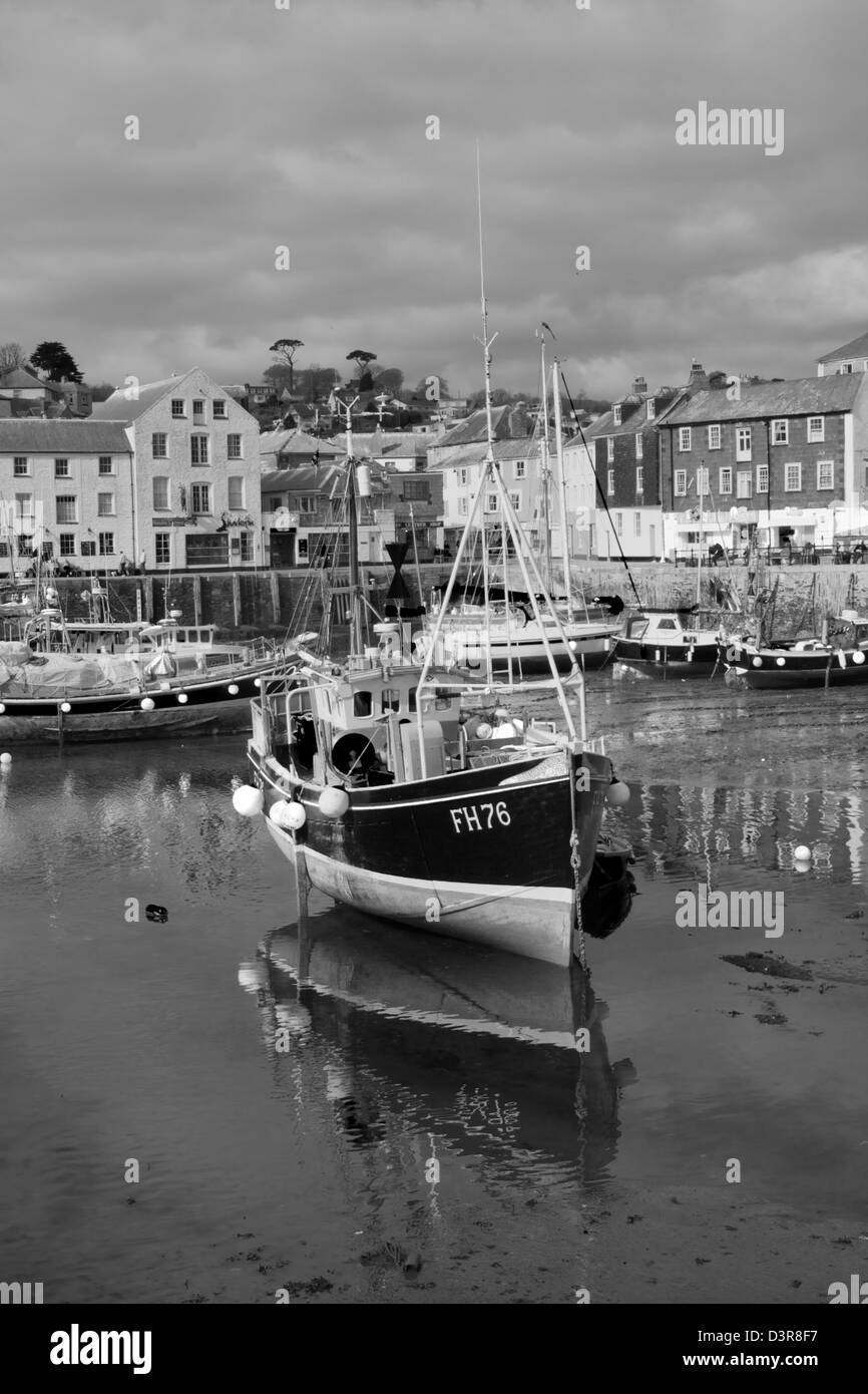 Cornish fishing boat Black and White Stock Photos & Images - Alamy