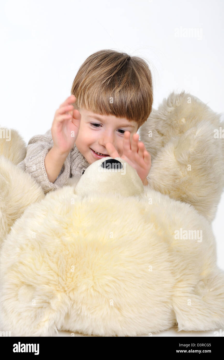 Boy and teddy bear hi-res stock photography and images - Alamy