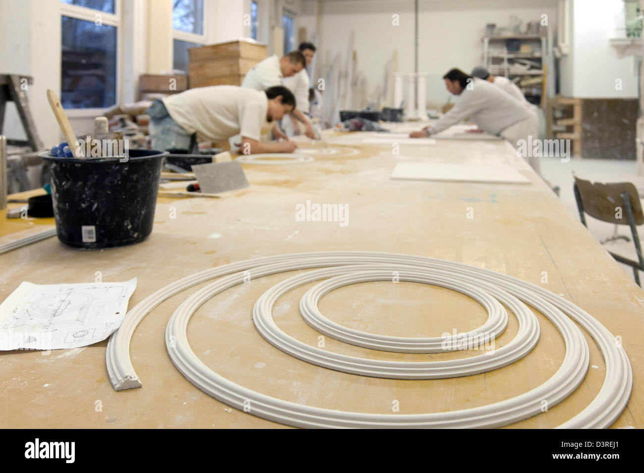 Plastic arts workshop hi-res stock photography and images - Alamy