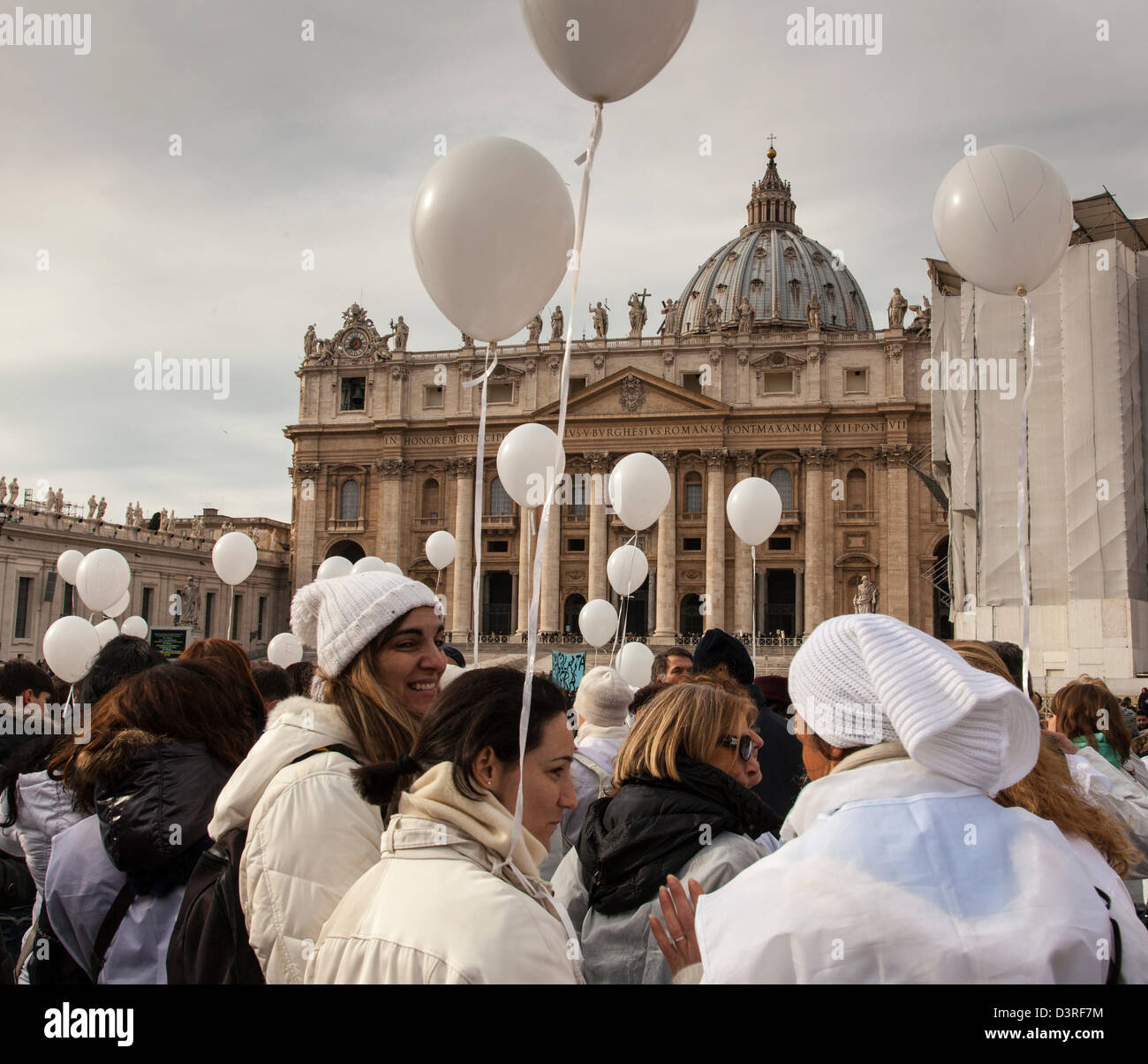 Angelus Papal audience, St. Peter's Square, the Vatican, Rome Stock ...