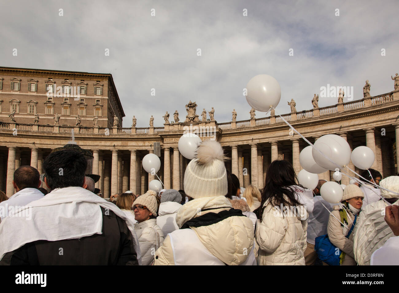 Angelus Papal audience, St. Peter's Square, the Vatican, Rome Stock ...