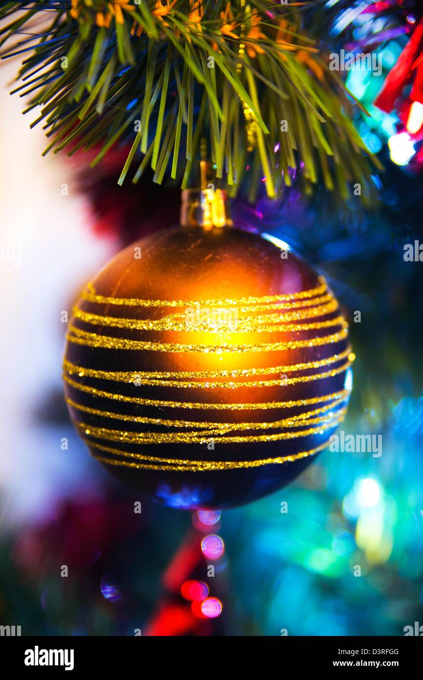 Golden bauble hi-res stock photography and images - Alamy