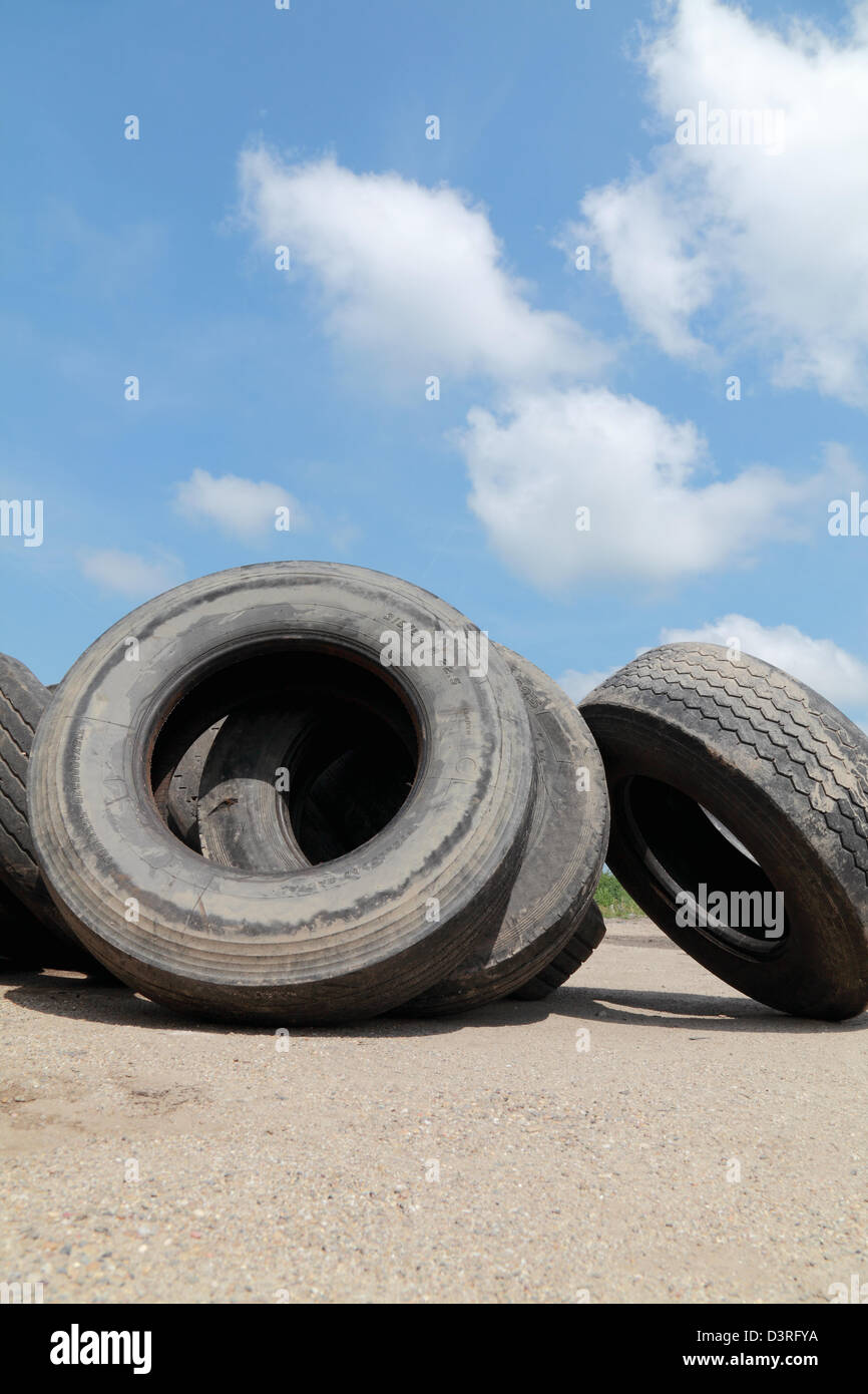 Heap of old tires hi-res stock photography and images - Alamy