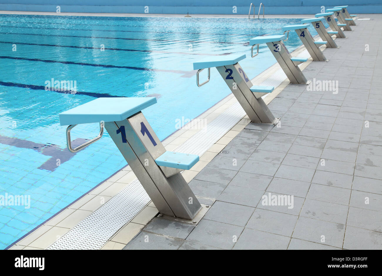 Olympic pool competition hi-res stock photography and images - Alamy