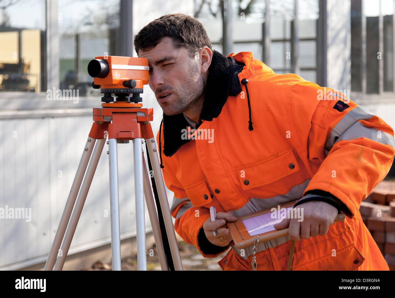 Leveling instrument hi-res stock photography and images - Alamy