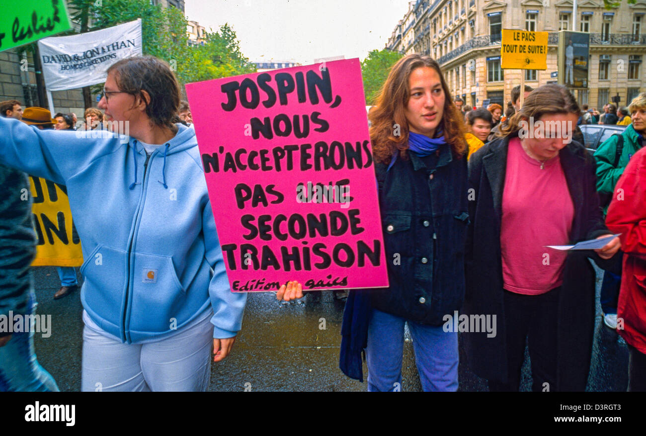 Paris, France, Public Demonstration, French women protesters marching ...