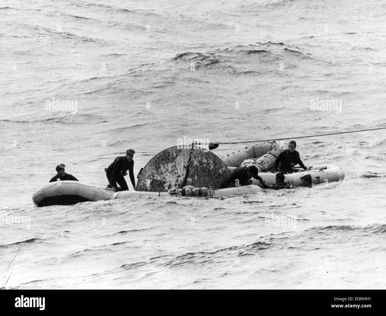 NASA successfully recovers a space capsule after its mission ...