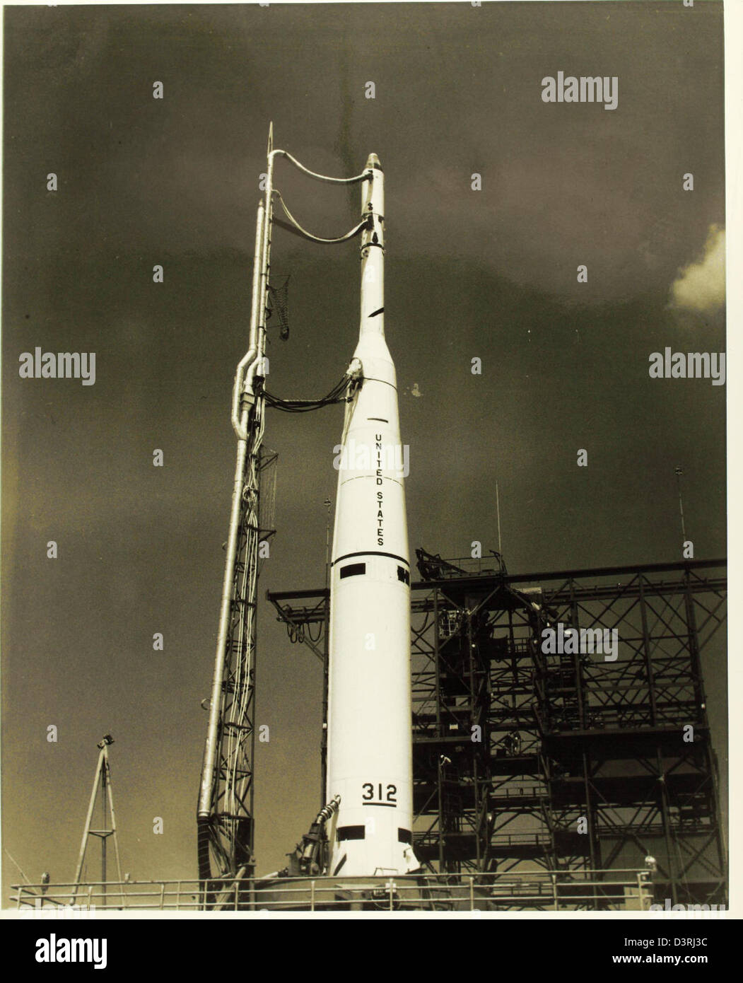 Space delta 12 hi-res stock photography and images - Alamy