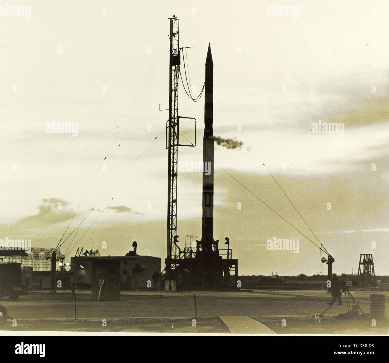 Vanguard rocket hi-res stock photography and images - Alamy