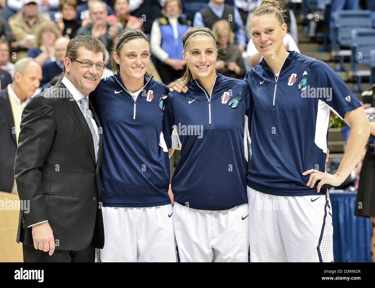 Senior buck hi-res stock photography and images - Alamy