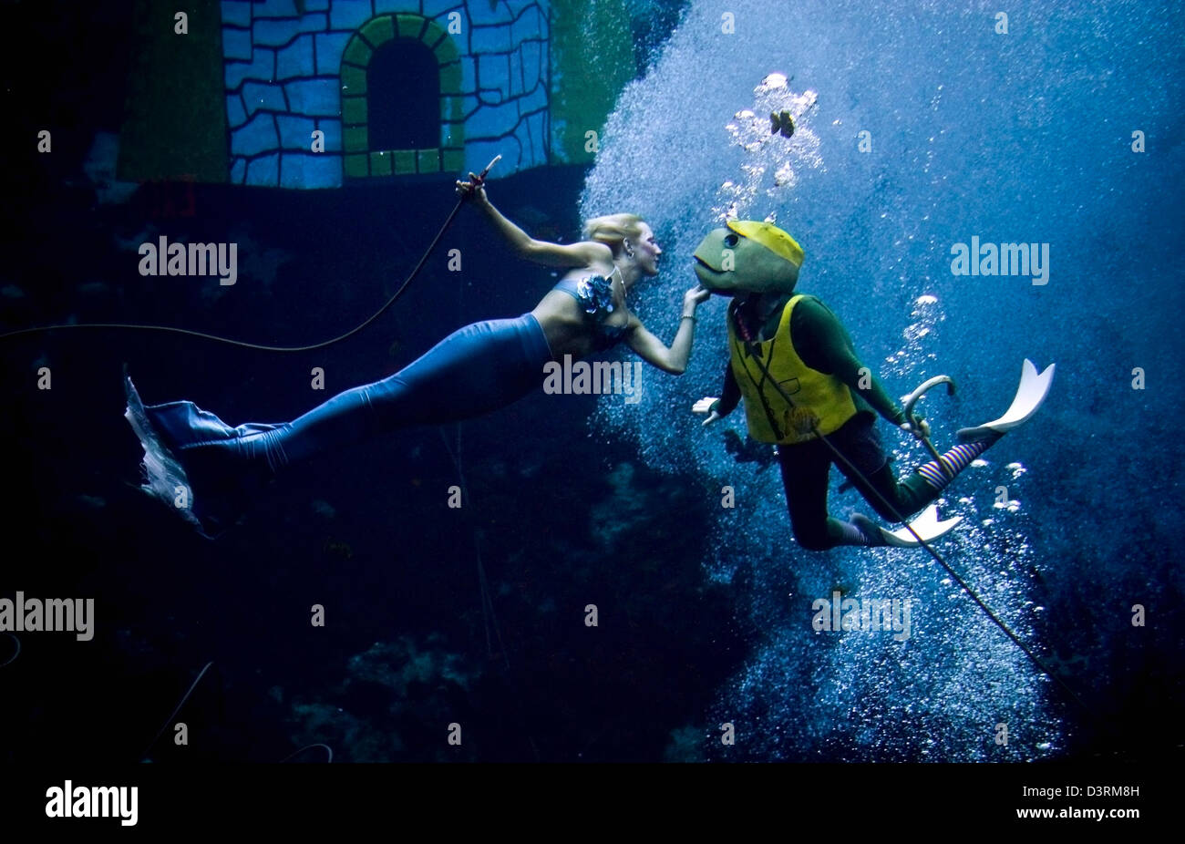 Weeki wachee mermaid hi-res stock photography and images - Alamy