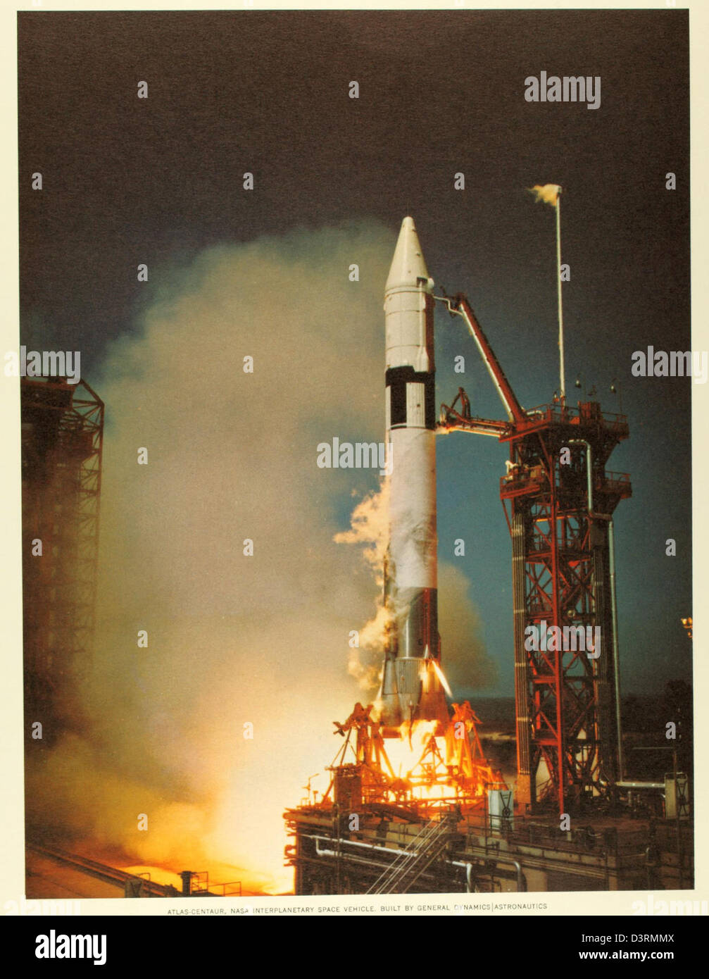 Atlas centaur launch hi-res stock photography and images - Alamy