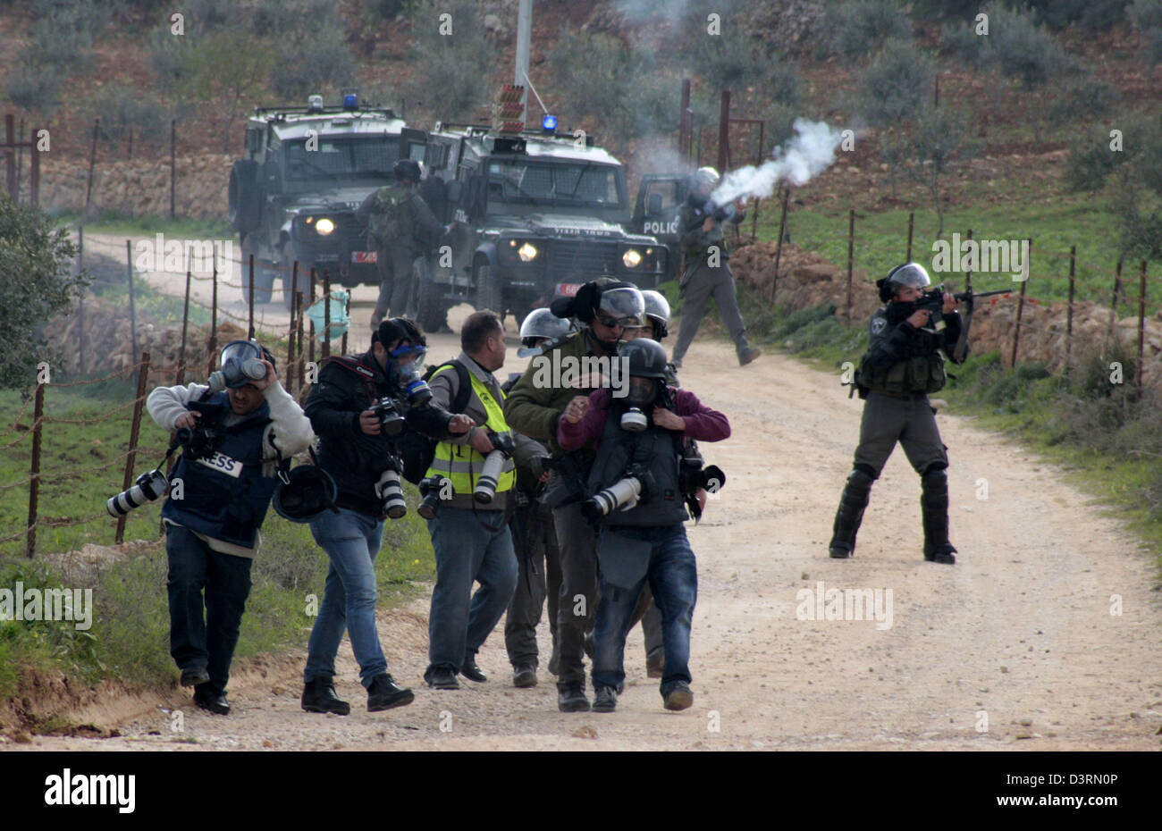 Feb. 23, 2013 - Qusra, West Bank - Israeli border police harass ...