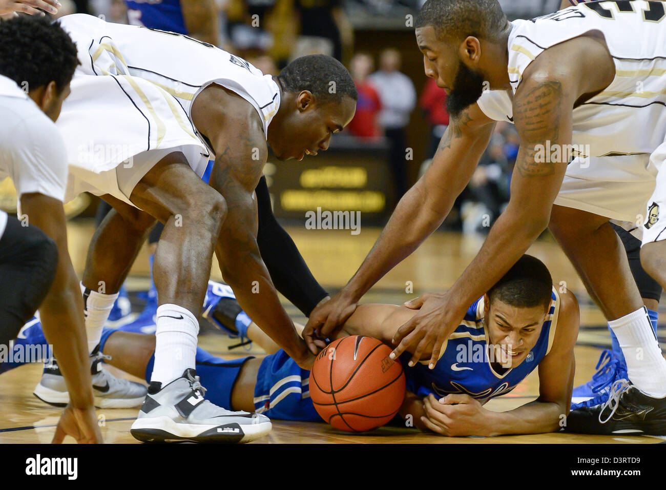 Orlando, USA. 23rd Feb, 2013. UCF guard/forward Isaiah Sykes (3), UCF ...