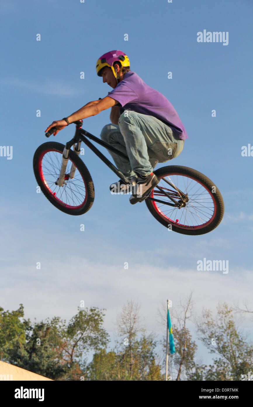 High performance cycling hi-res stock photography and images - Alamy