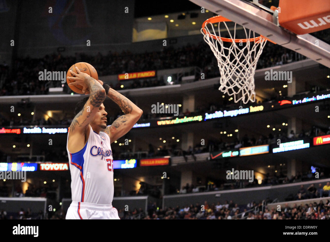 Los Angeles, CA., USA. 23rd Feb, 2013. Clippers' Matt Barnes #7 dunks ...