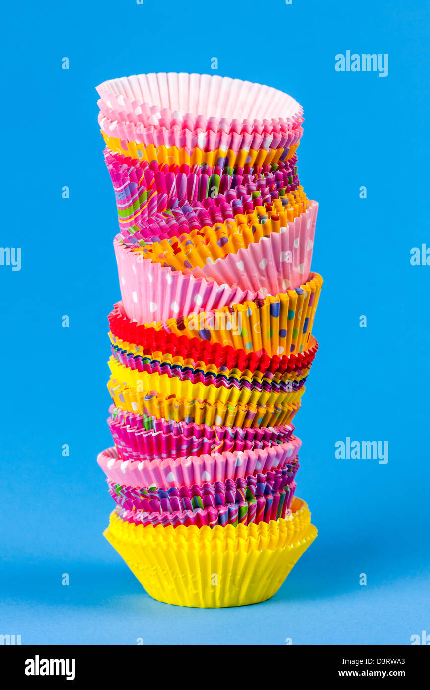 Tall stack of paper hi-res stock photography and images - Alamy