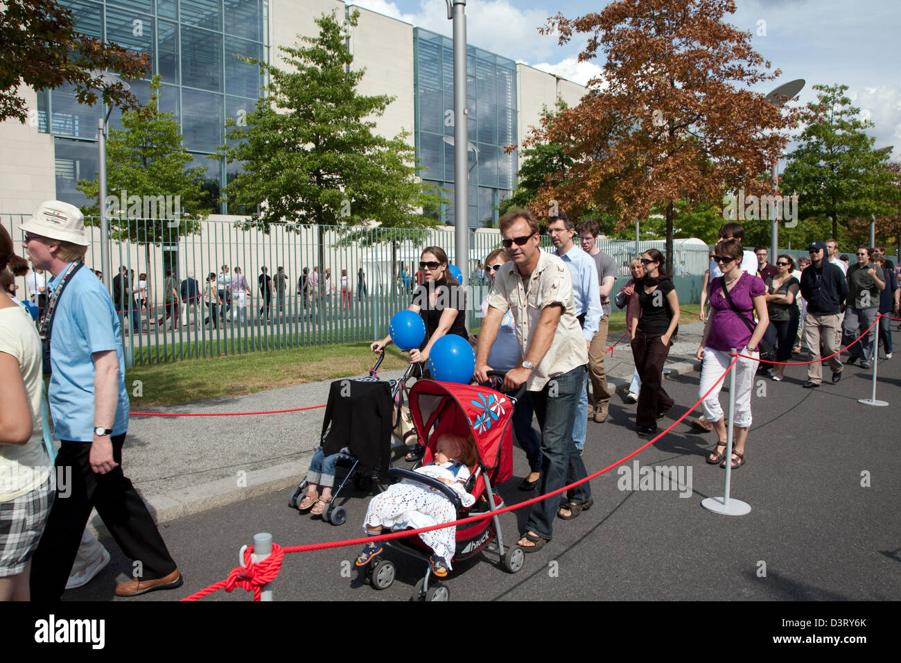 House of the ministries berlin hi-res stock photography and images - Alamy