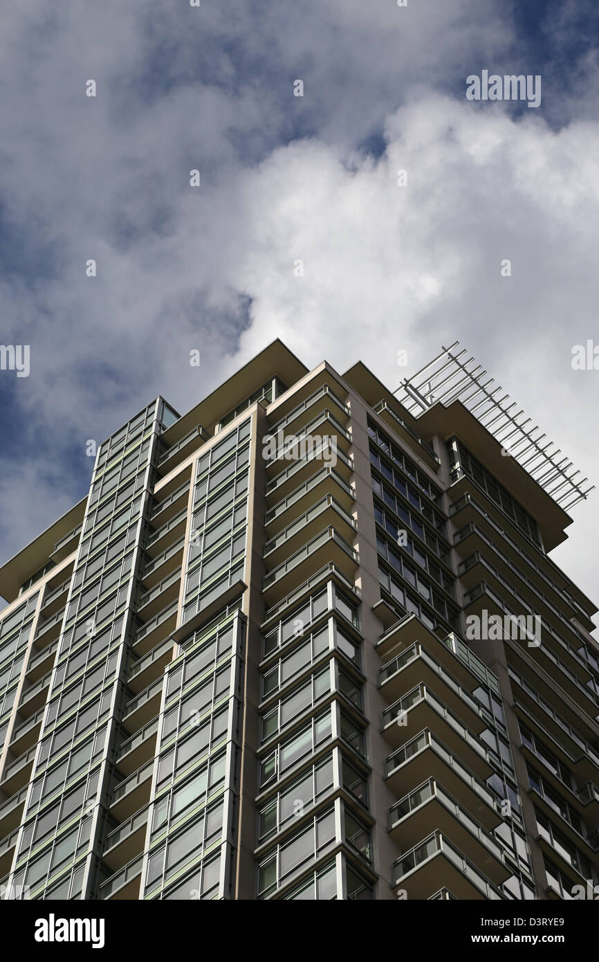 Scaffolding high rise building new construction hi-res stock ...