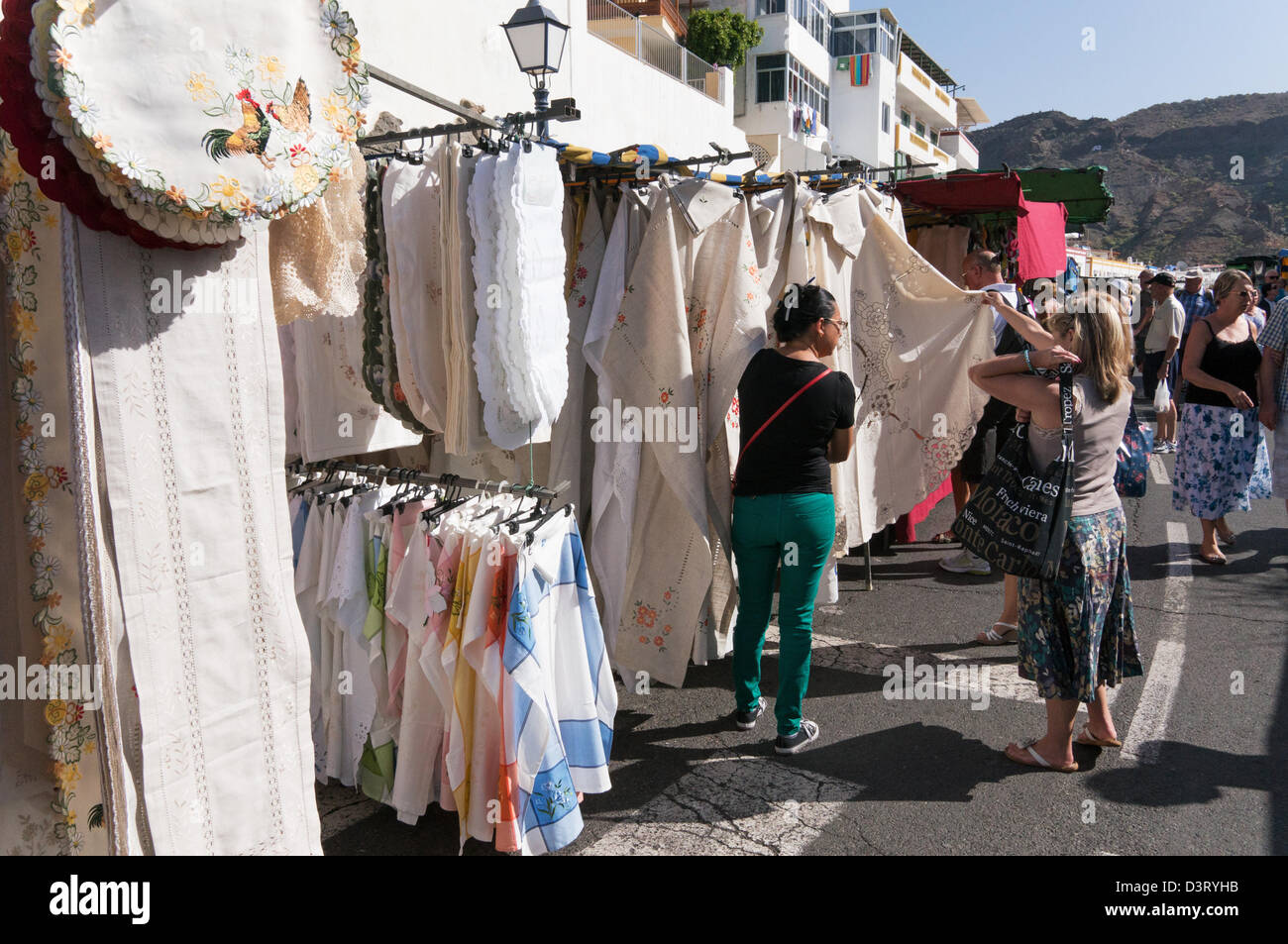 Puerto mogan market hi-res stock photography and images - Alamy