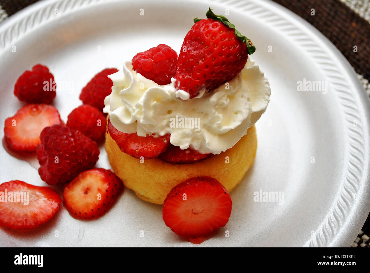 Strawberry and Raspberry Shortcake Stock Photo - Alamy