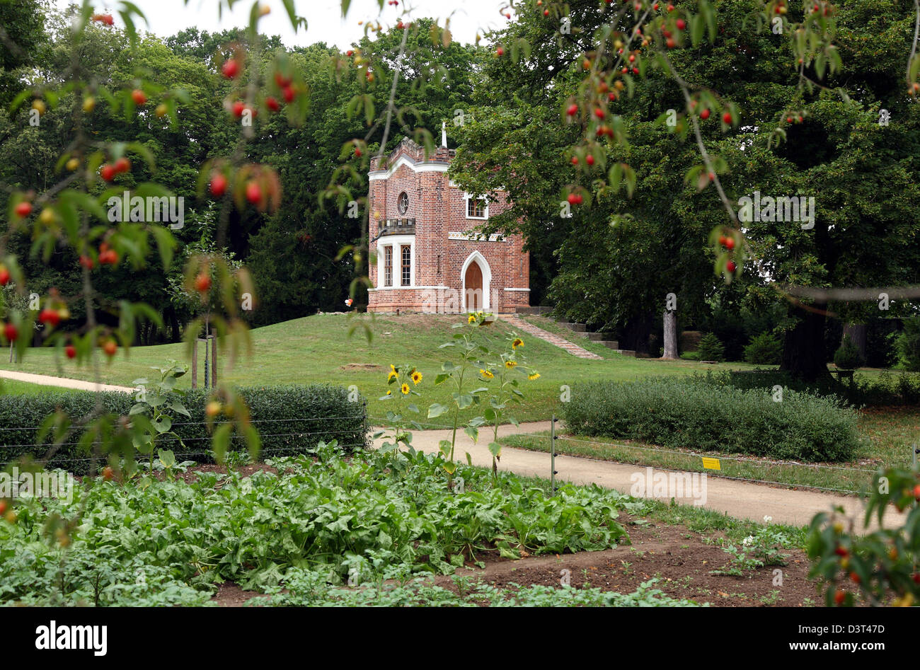 Neo gothic design hi-res stock photography and images - Alamy