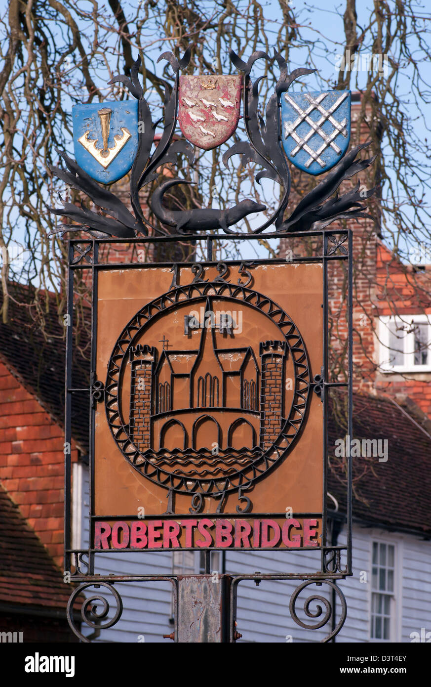English village signs hi-res stock photography and images - Alamy