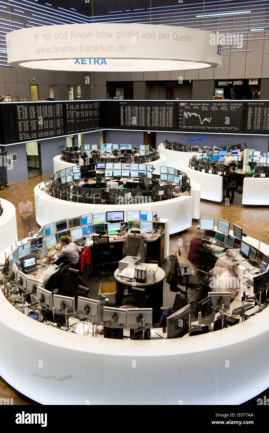Frankfurt am Main, Germany, Aktienhaendler the trading floor of the ...