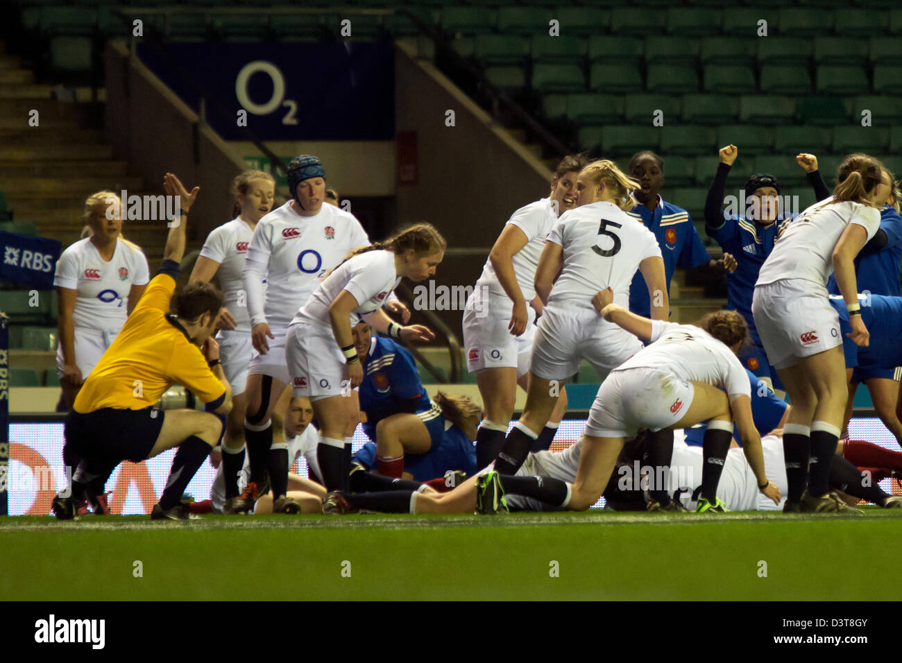 Rugby try score hi-res stock photography and images - Alamy