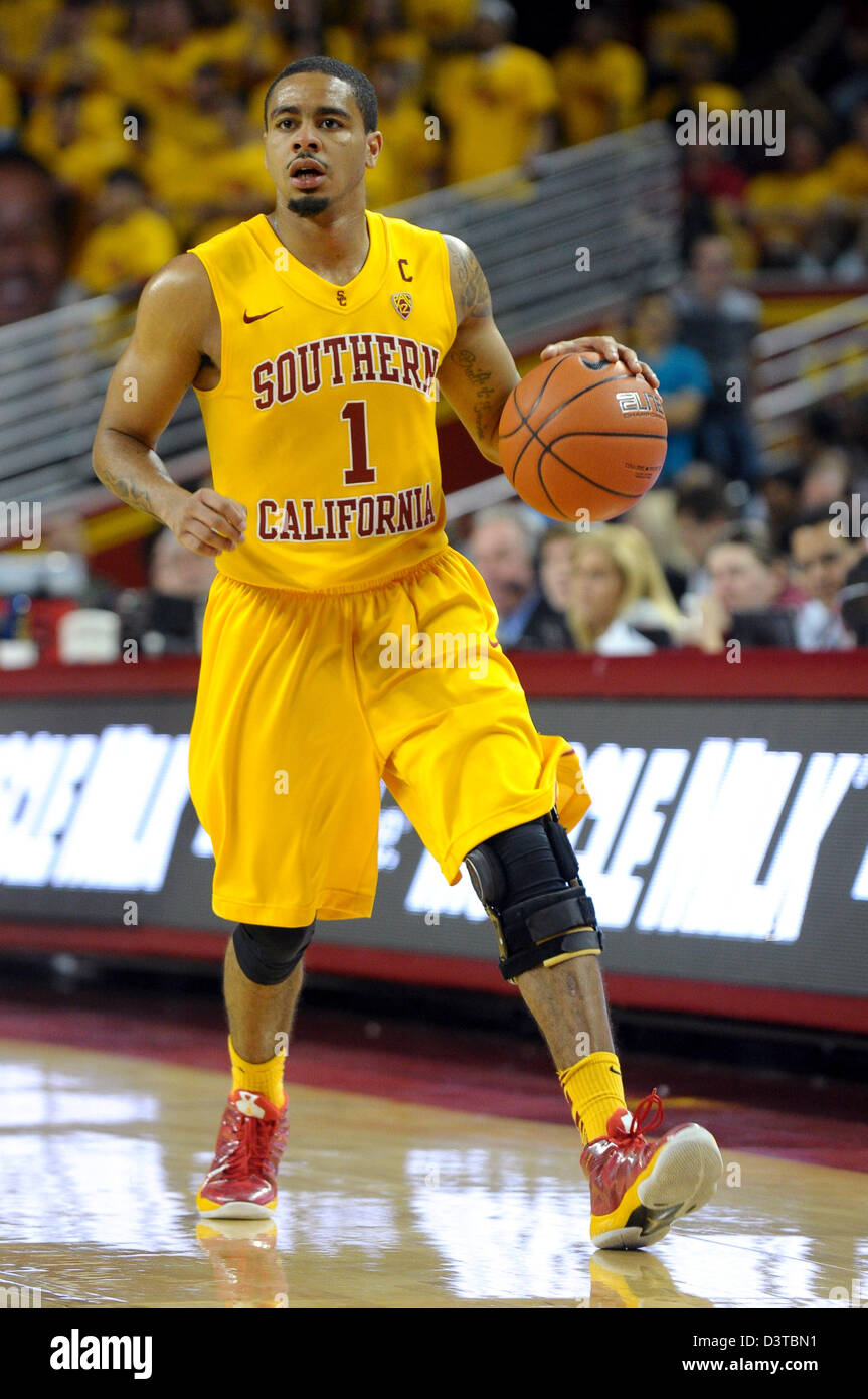 Basketball court in hood hi-res stock photography and images - Alamy