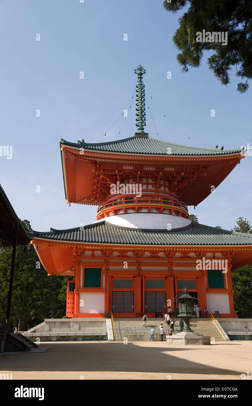 Worshipers entering Konpon Daito Great Stupa, central pagoda in Danjo ...