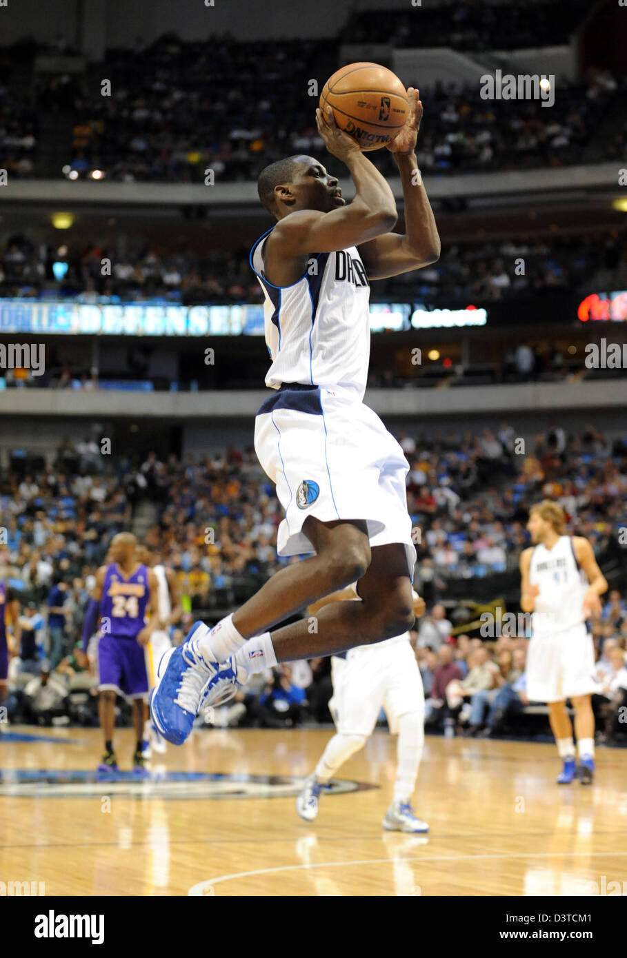 Dallas, Texas, USA. 24th Feb, 2013. Dallas Mavericks point guard Darren ...