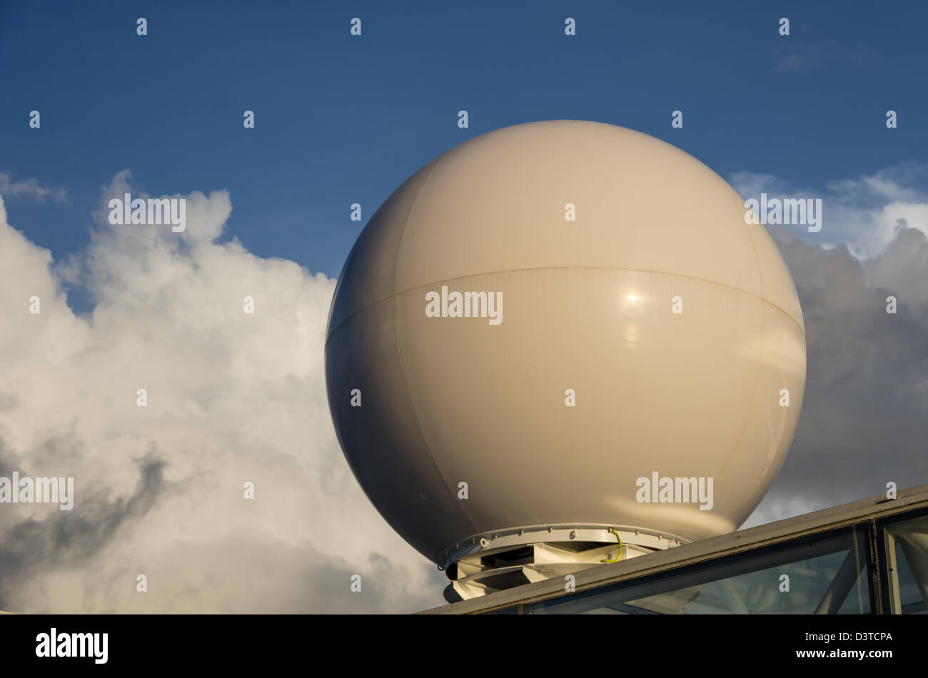 Weather radar dome hi-res stock photography and images - Alamy