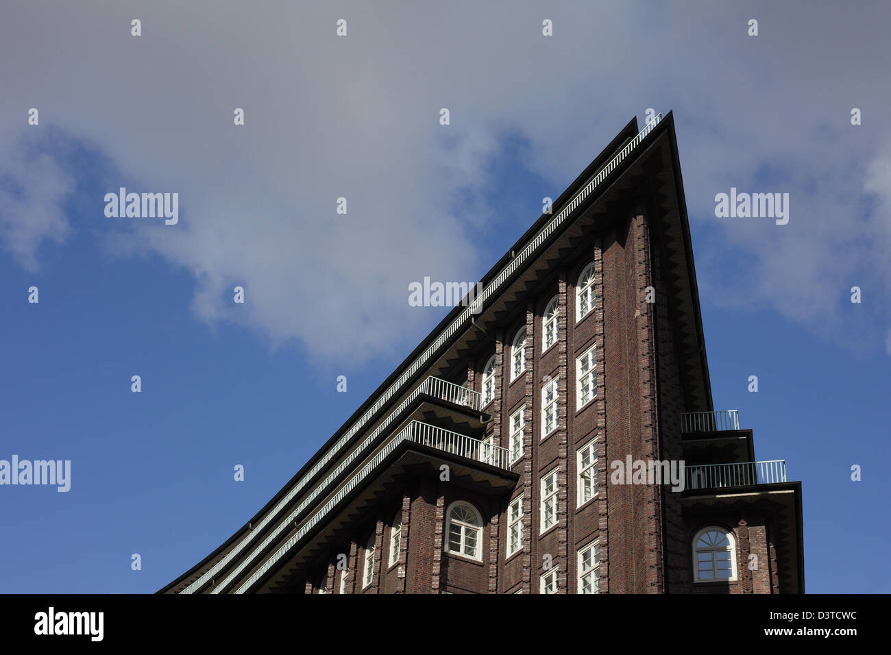 Acute angle hi-res stock photography and images - Alamy
