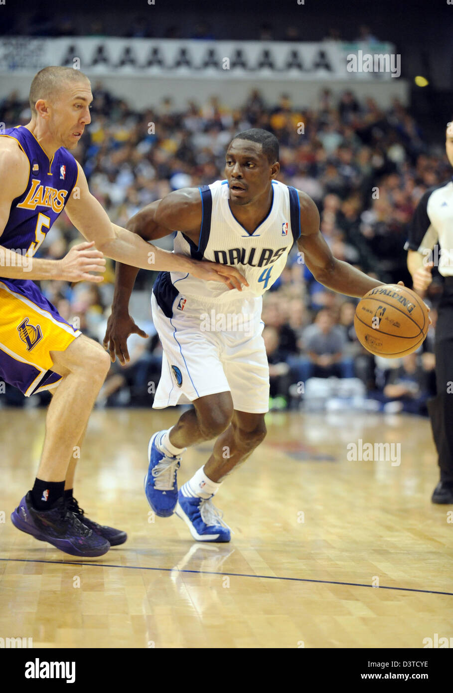 Dallas, Texas, USA. 24th Feb, 2013. Dallas Mavericks point guard Darren ...