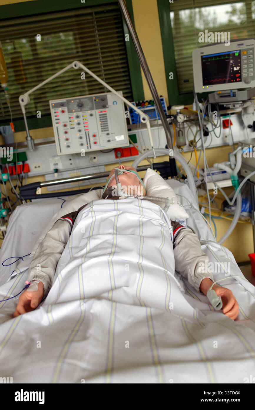 Berlin, Germany, the doll is for demonstration purposes in the ICU ...