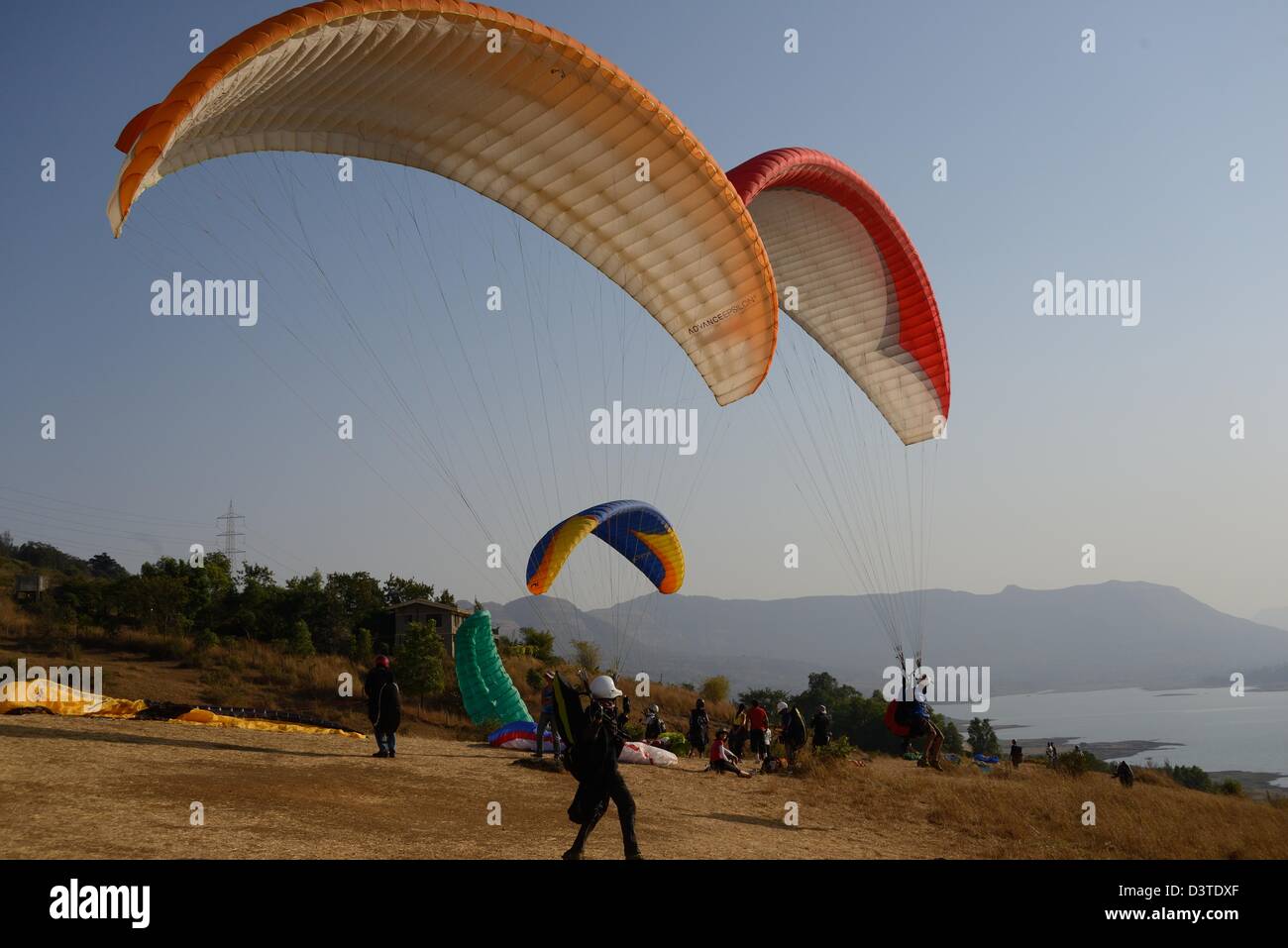 Paragliding launch hi-res stock photography and images - Alamy