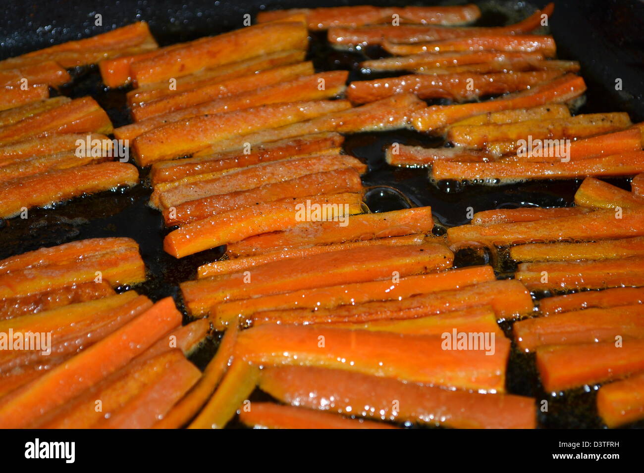 Crunchfrying hi-res stock photography and images - Alamy