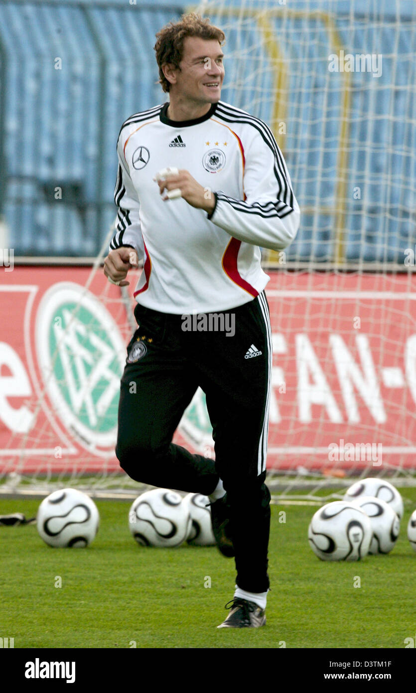 German national team goal keeper Lehmann shown during the training in ...