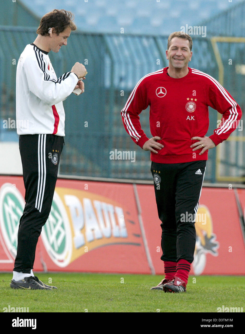 German national team goal keeper Lehmann (L) and goal keepers' coach ...