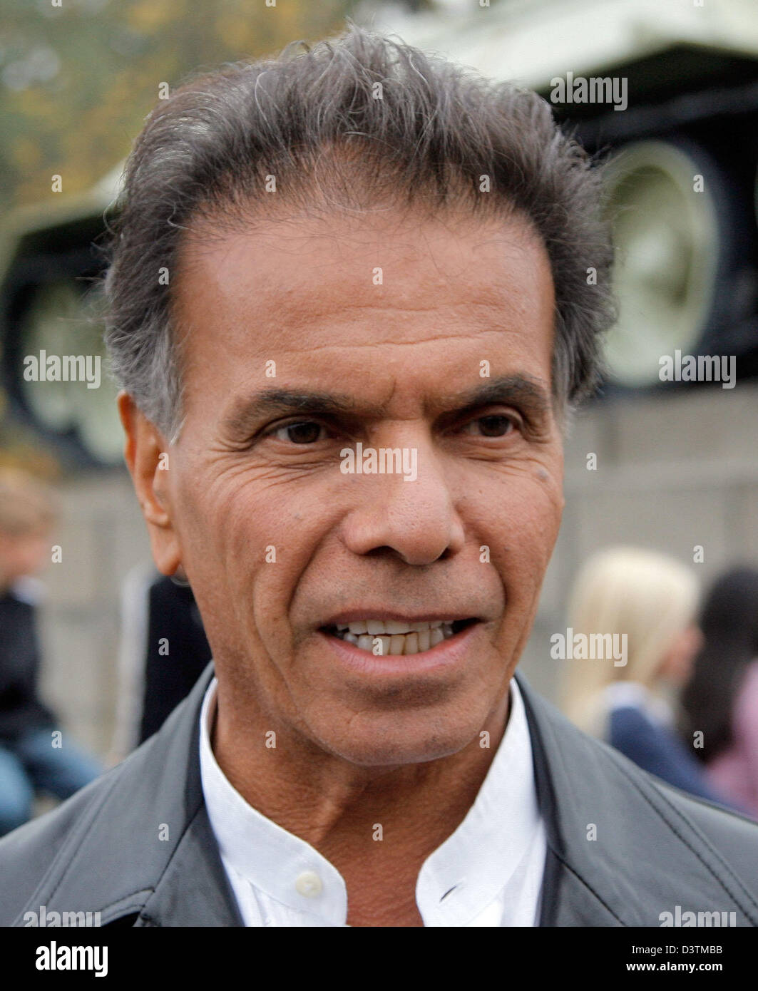 US-American singer and producer of Iranian origin, Fred Nassiri ...