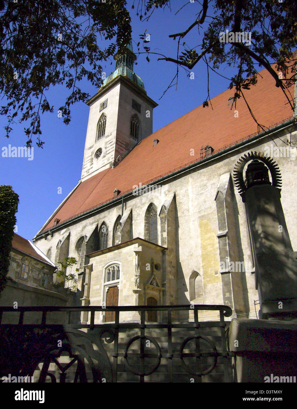 The picture shows St. Michael's cathedral in the capital Bratislava ...