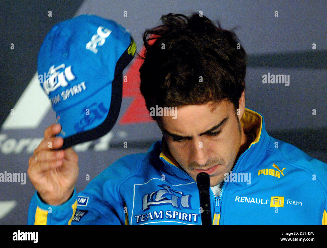 Spanish Formula One pilot Fernando Alonso of Renault F1 team gestures ...