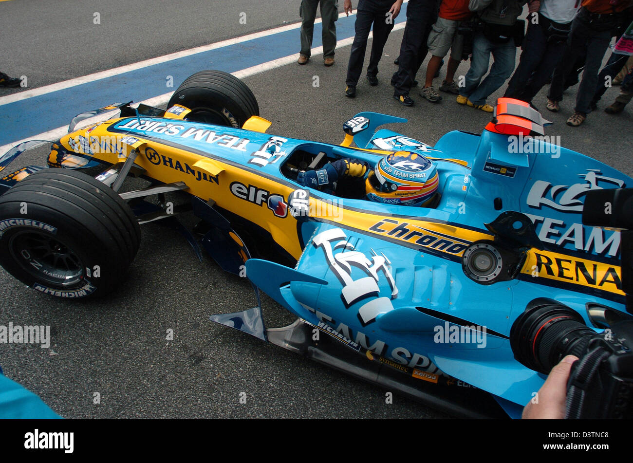 Formula one motor racing brazilian grand prix practice session ...