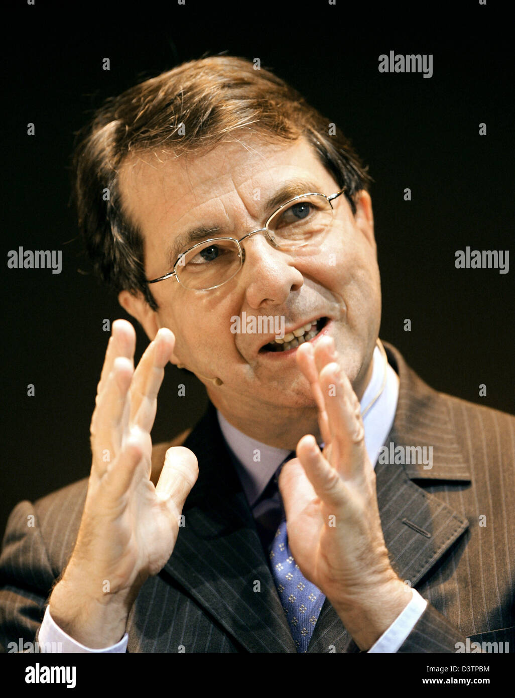 Director de ópera hi-res stock photography and images - Alamy